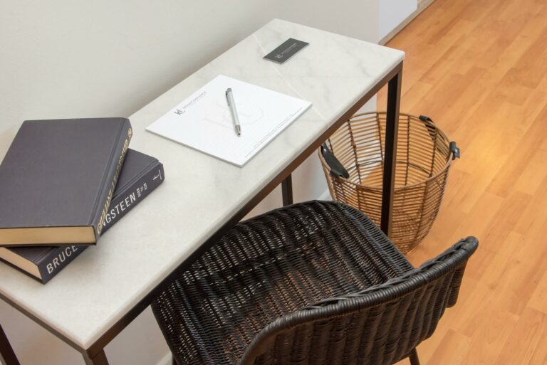Study Table Guide: Ideal, Practical & Convenient Concepts